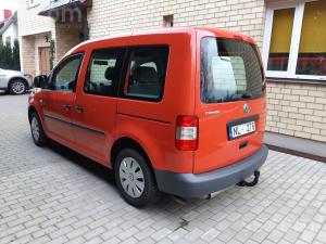 Красный Фольксваген Кадди 2008 в Тукумс, объемом двигателя 2.00 л и пробегом 203 тыс. км за 6500 €, фото 5 на AUTOMOTO.COM.LV