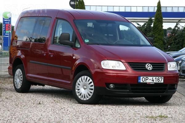Red Volkswagen Caddy 2009 in Tukums, with an engine capacity of 2.00 L and mileage of 273 thousand km for 5650 €, photo 3 on AUTOMOTO.COM.LV