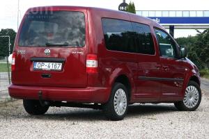 Red Volkswagen Caddy 2009 in Tukums, with an engine capacity of 2.00 L and mileage of 273 thousand km for 5650 €, photo 4 on AUTOMOTO.COM.LV
