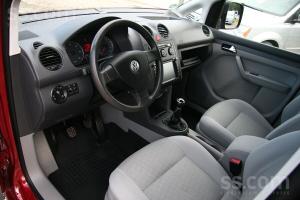 Red Volkswagen Caddy 2009 in Tukums, with an engine capacity of 2.00 L and mileage of 273 thousand km for 5650 €, photo 6 on AUTOMOTO.COM.LV