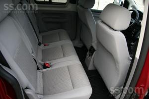 Red Volkswagen Caddy 2009 in Tukums, with an engine capacity of 2.00 L and mileage of 273 thousand km for 5650 €, photo 9 on AUTOMOTO.COM.LV