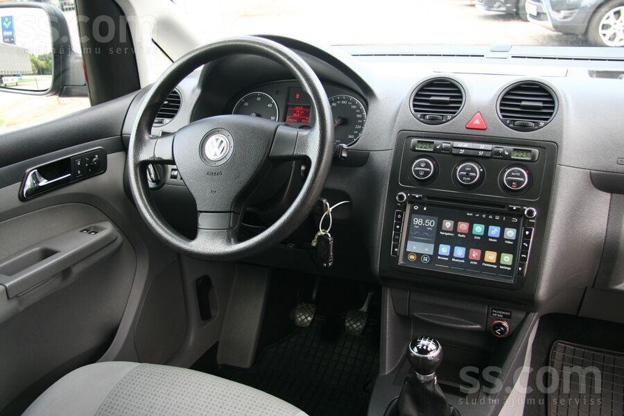 Red Volkswagen Caddy 2009 in Tukums, with an engine capacity of 2.00 L and mileage of 273 thousand km for 5650 €, photo 10 on AUTOMOTO.COM.LV