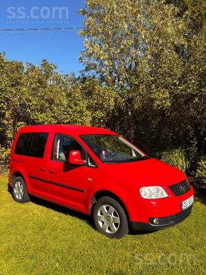 Red Volkswagen Caddy 2009 in Ogre, with an engine capacity of 1.40 L and mileage of 250 thousand km for 3600 €, photo  on AUTOMOTO.COM.LV
