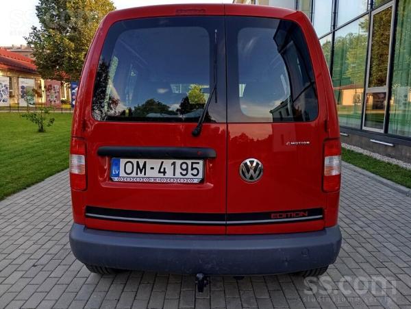 Red Volkswagen Caddy 2010 in Balvi, with an engine capacity of 1.90 L and mileage of 202 thousand km for 5950 €, photo 8 on AUTOMOTO.COM.LV