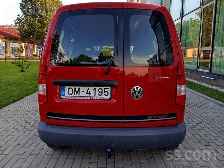 Red Volkswagen Caddy 2010 in Balvi, with an engine capacity of 1.90 L and mileage of 202 thousand km for 5950 €, photo 9 on AUTOMOTO.COM.LV