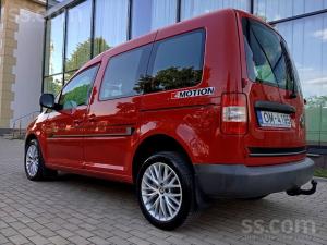 Red Volkswagen Caddy 2010 in Balvi, with an engine capacity of 1.90 L and mileage of 202 thousand km for 5950 €, photo 12 on AUTOMOTO.COM.LV