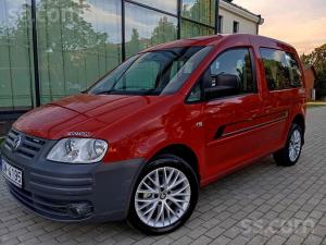 Red Volkswagen Caddy 2010 in Balvi, with an engine capacity of 1.90 L and mileage of 202 thousand km for 5950 €, photo 13 on AUTOMOTO.COM.LV