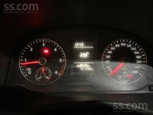 Red Volkswagen Caddy 2014 in Riga, with an engine capacity of 1.60 L and mileage of 521 thousand km for 2300 €, photo 8 on AUTOMOTO.COM.LV