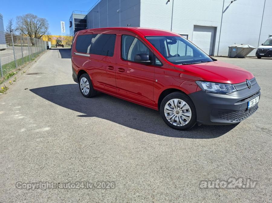 Red Volkswagen Caddy 2021 in Tallinn, with an engine capacity of 2.00 L and mileage of 155 thousand km for 19500 €, photo 6 on AUTOMOTO.COM.LV