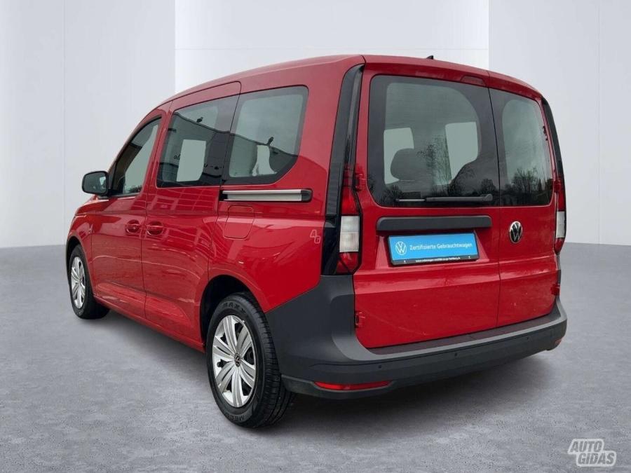 Sarkans Volkswagen Caddy 2022 Kauņa, ar dzinēja tilpumu 2.00 L un nobraukumu 15 tūkst. km par 33114 €, foto 3 vietnē AUTOMOTO.COM.LV