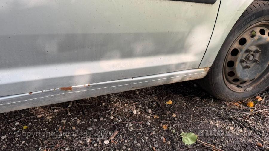 Volkswagen Caddy 2009 Rapla, ar dzinēja tilpumu 1.90 L un nobraukumu 341 tūkst. km par 1700 €, foto 18 vietnē AUTOMOTO.COM.LV