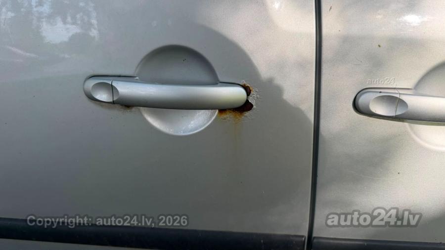 Volkswagen Caddy 2009 Rapla, ar dzinēja tilpumu 1.90 L un nobraukumu 341 tūkst. km par 1700 €, foto 19 vietnē AUTOMOTO.COM.LV