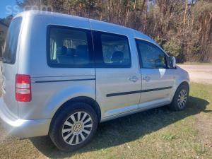 Volkswagen Caddy 2014 in Riga, with an engine capacity of 1.60 L and mileage of 260 thousand km for 7800 €, photo 5 on AUTOMOTO.COM.LV
