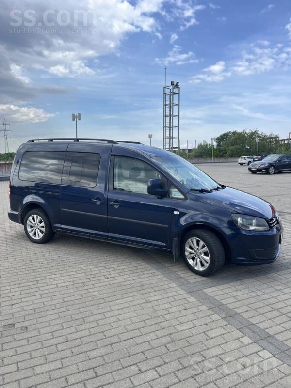 Violet Volkswagen Caddy 2011 in Riga, with an engine capacity of 2.00 L and mileage of 480 thousand km for 3900 €, photo 3 on AUTOMOTO.COM.LV