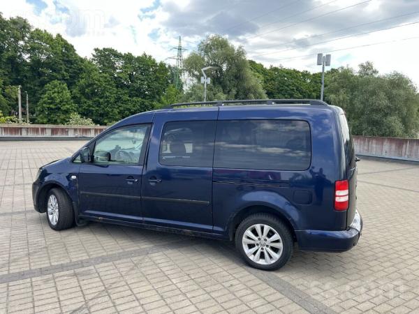 Violet Volkswagen Caddy 2011 in Riga, with an engine capacity of 2.00 L and mileage of 480 thousand km for 3900 €, photo 5 on AUTOMOTO.COM.LV