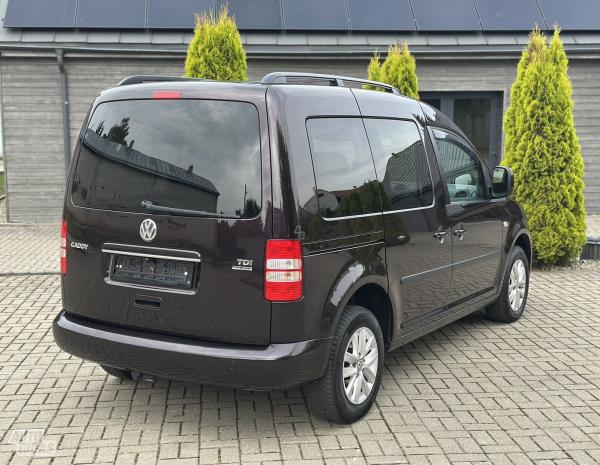 Violet Volkswagen Caddy 2011 in Kedainiai, with an engine capacity of 1.60 L and mileage of 236 thousand km for 6800 €, photo 4 on AUTOMOTO.COM.LV