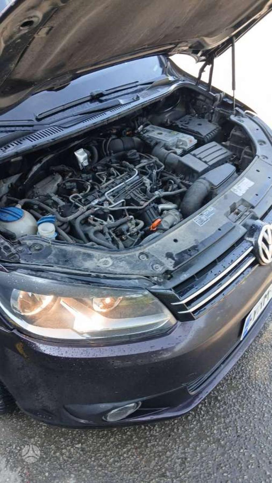 Violet Volkswagen Caddy 2011 in Siauliai, with an engine capacity of 1.60 L and mileage of 325 thousand km for 4999 €, photo 12 on AUTOMOTO.COM.LV