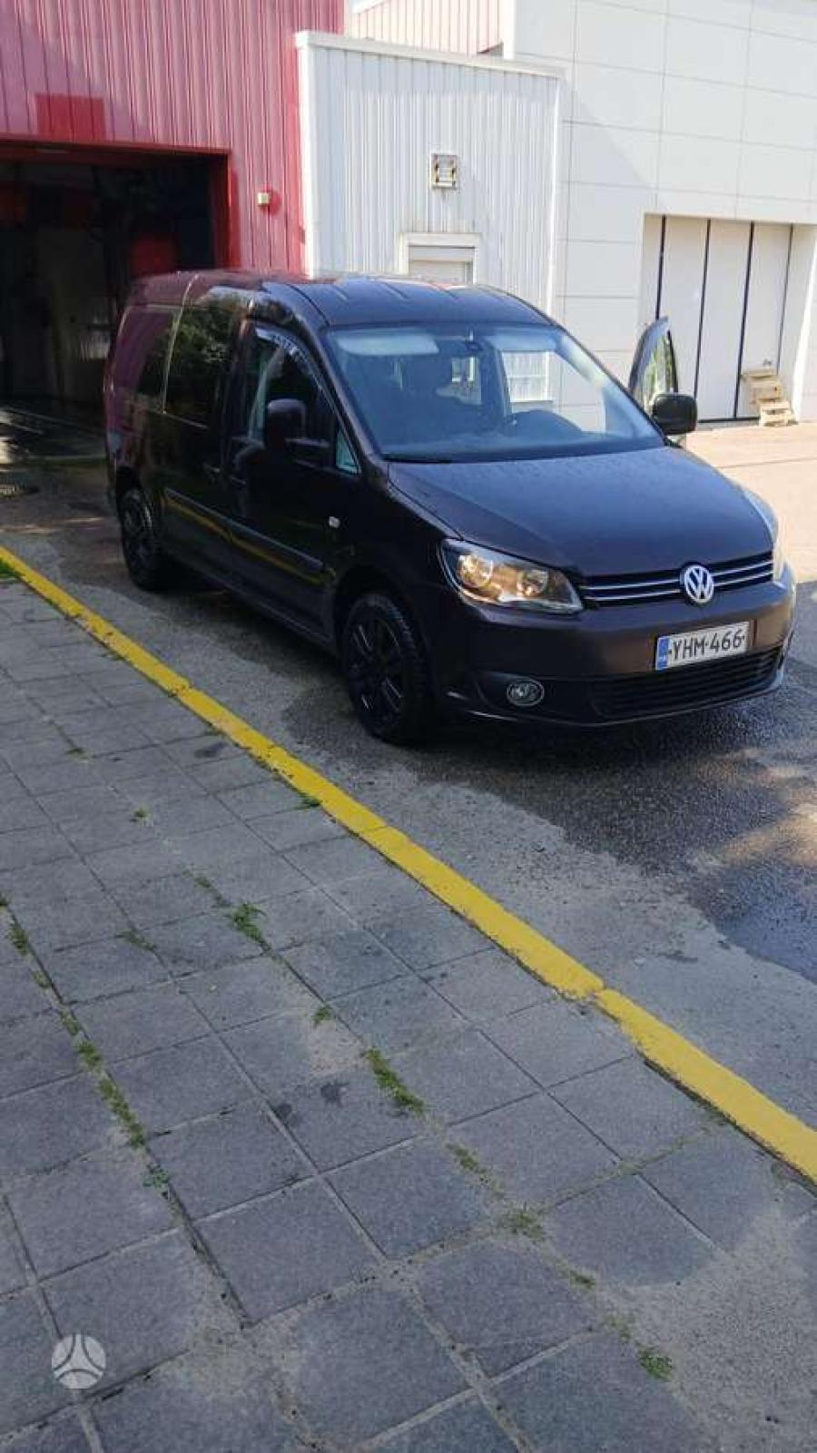Violet Volkswagen Caddy 2011 in Siauliai, with an engine capacity of 1.60 L and mileage of 325 thousand km for 4999 €, photo 13 on AUTOMOTO.COM.LV
