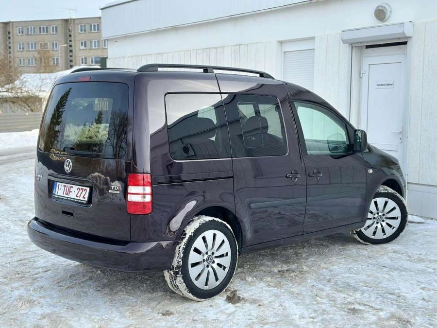 Violets Volkswagen Caddy 2013 Ukmergė, ar dzinēja tilpumu 1.60 L un nobraukumu 232 tūkst. km par 6300 €, foto 8 vietnē AUTOMOTO.COM.LV