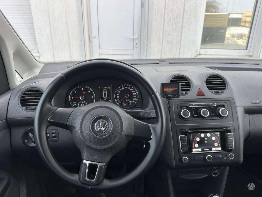 Violets Volkswagen Caddy 2013 Ukmergė, ar dzinēja tilpumu 1.60 L un nobraukumu 232 tūkst. km par 6300 €, foto 11 vietnē AUTOMOTO.COM.LV