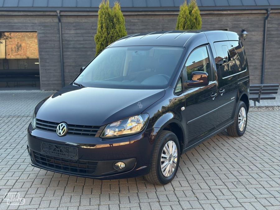 Violet Volkswagen Caddy 2014 in Kedainiai, with an engine capacity of 1.60 L and mileage of 213 thousand km for 6999 €, photo 1 on AUTOMOTO.COM.LV