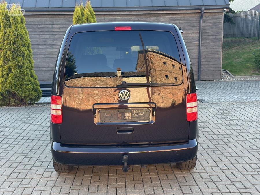 Violet Volkswagen Caddy 2014 in Kedainiai, with an engine capacity of 1.60 L and mileage of 213 thousand km for 6999 €, photo 11 on AUTOMOTO.COM.LV