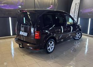 Violet Volkswagen Caddy 2016 in Vilnius, with an engine capacity of 2.00 L and mileage of 220 thousand km for 11950 €, photo 3 on AUTOMOTO.COM.LV