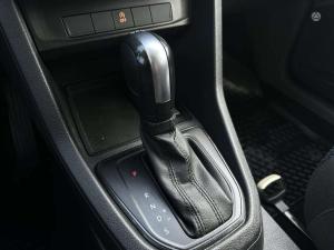 Violet Volkswagen Caddy 2016 in Vilnius, with an engine capacity of 2.00 L and mileage of 220 thousand km for 11950 €, photo 14 on AUTOMOTO.COM.LV