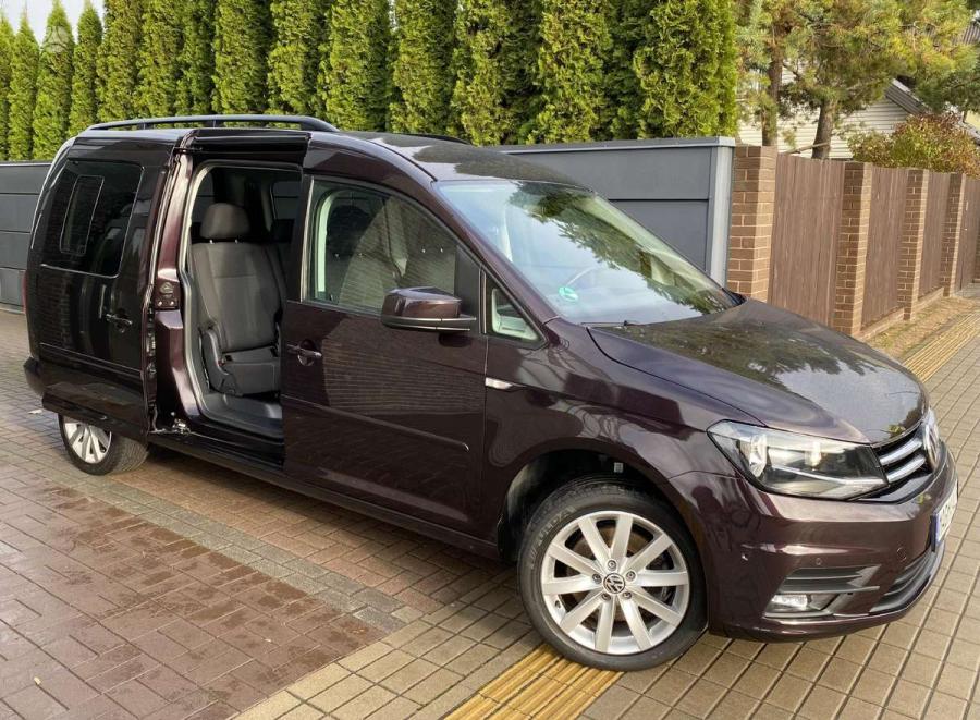 Violet Volkswagen Caddy 2017 in Marijampole, with an engine capacity of 1.97 L and mileage of 194 thousand km for 15650 €, photo 6 on AUTOMOTO.COM.LV