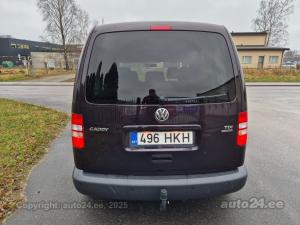 Violets Volkswagen Caddy 2015 Tallina, ar dzinēja tilpumu 1.60 L un nobraukumu 262 tūkst. km par 8200 €, foto 6 vietnē AUTOMOTO.COM.LV