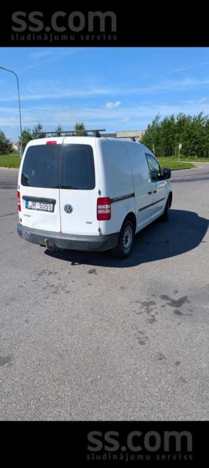 White Volkswagen Caddy 2014 in Riga, with an engine capacity of 1.60 L and mileage of 328 thousand km for 3000 €, photo 5 on AUTOMOTO.COM.LV