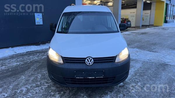 White Volkswagen Caddy 2014 in Riga, with an engine capacity of 2.00 L and mileage of 257 thousand km for 7600 €, photo 3 on AUTOMOTO.COM.LV