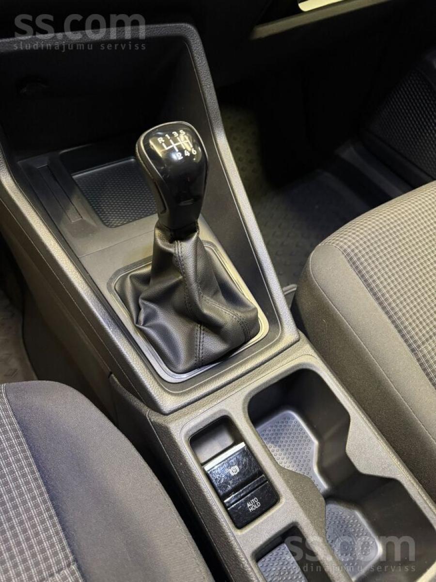 White Volkswagen Caddy 2021 in Riga, with an engine capacity of 2.00 L and mileage of 204 thousand km for 11490 €, photo 14 on AUTOMOTO.COM.LV