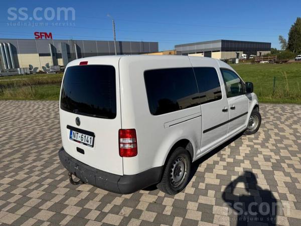 White Volkswagen Caddy 2013 in Jelgava, with an engine capacity of 1.60 L and mileage of 168 thousand km for 5490 €, photo 4 on AUTOMOTO.COM.LV