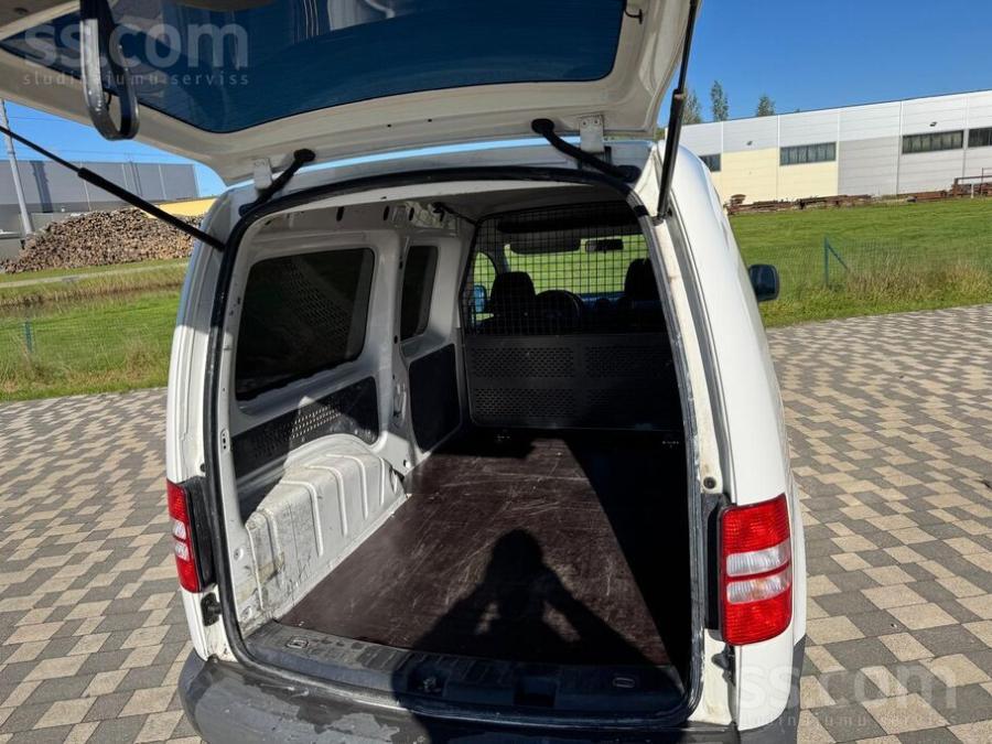 Balts Volkswagen Caddy 2013 Jelgava, ar dzinēja tilpumu 1.60 L un nobraukumu 168 tūkst. km par 5490 €, foto 10 vietnē AUTOMOTO.COM.LV