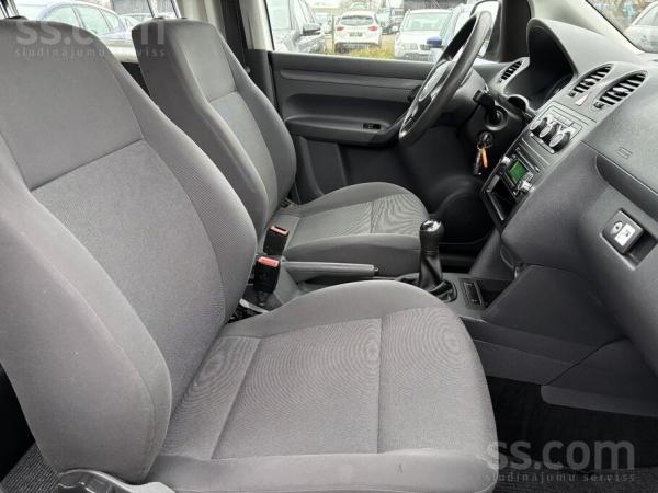 White Volkswagen Caddy 2014 in Ogre, with an engine capacity of 1.60 L and mileage of 255 thousand km for 5250 €, photo 8 on AUTOMOTO.COM.LV