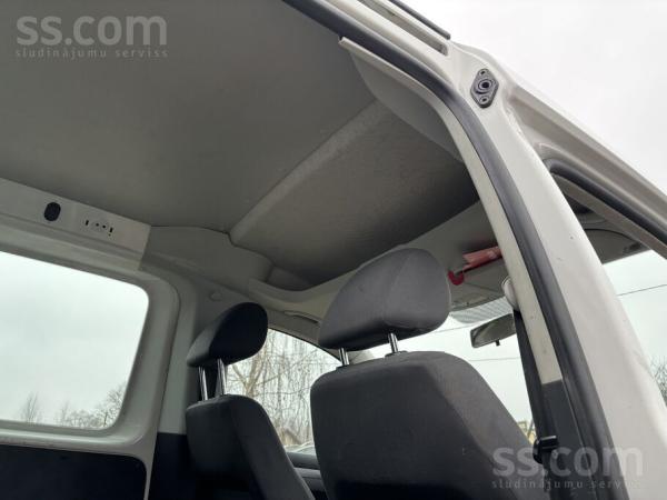 White Volkswagen Caddy 2014 in Ogre, with an engine capacity of 1.60 L and mileage of 255 thousand km for 5250 €, photo 10 on AUTOMOTO.COM.LV