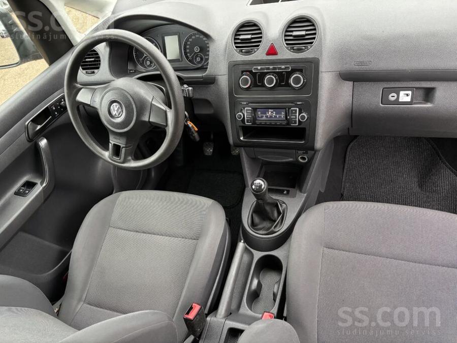 Белый Фольксваген Кадди 2014 в Огре, объемом двигателя 1.60 л и пробегом 255 тыс. км за 5250 €, фото 8 на AUTOMOTO.COM.LV