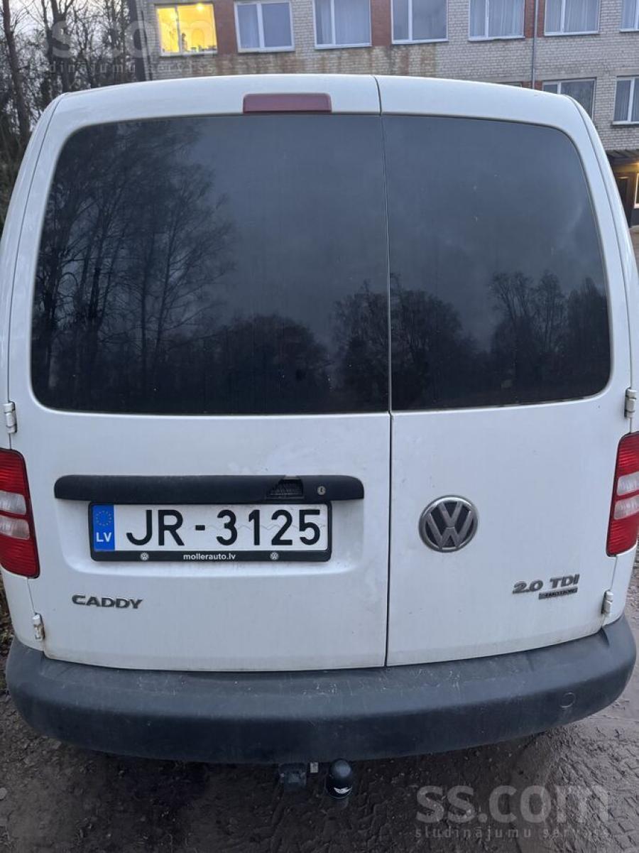 Balts Volkswagen Caddy 2015 Valmiera, ar dzinēja tilpumu 2.00 L un nobraukumu 264 tūkst. km par 4850 €, foto 3 vietnē AUTOMOTO.COM.LV