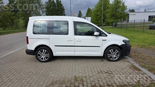 Balts Volkswagen Caddy 2015 Limbaži, ar dzinēja tilpumu 2.00 L un nobraukumu 0 tūkst. km par 8550 €, foto 4 vietnē AUTOMOTO.COM.LV
