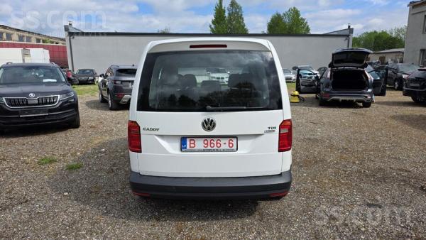 Balts Volkswagen Caddy 2015 Limbaži, ar dzinēja tilpumu 2.00 L un nobraukumu 0 tūkst. km par 8550 €, foto 6 vietnē AUTOMOTO.COM.LV