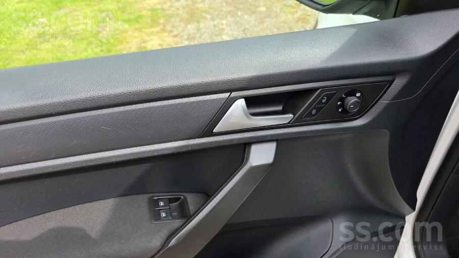 Balts Volkswagen Caddy 2015 Limbaži, ar dzinēja tilpumu 2.00 L un nobraukumu 0 tūkst. km par 8550 €, foto 13 vietnē AUTOMOTO.COM.LV