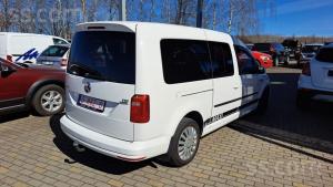 White Volkswagen Caddy 2015 in Talsi, with an engine capacity of 2.00 L and mileage of 262 thousand km for 7900 €, photo 4 on AUTOMOTO.COM.LV