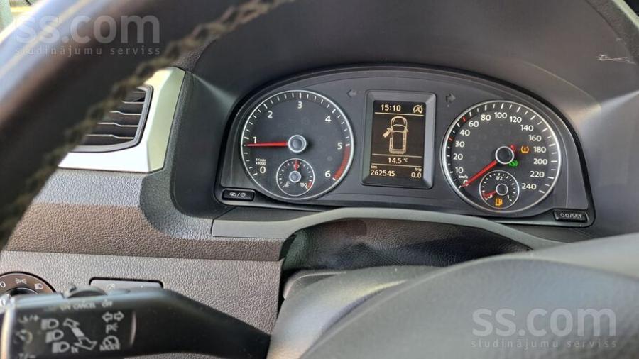 White Volkswagen Caddy 2015 in Talsi, with an engine capacity of 2.00 L and mileage of 262 thousand km for 7900 €, photo 11 on AUTOMOTO.COM.LV