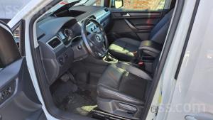 White Volkswagen Caddy 2015 in Talsi, with an engine capacity of 2.00 L and mileage of 262 thousand km for 7900 €, photo 13 on AUTOMOTO.COM.LV