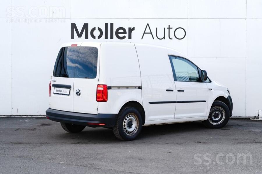 White Volkswagen Caddy 2020 in Riga, with an engine capacity of 2.00 L and mileage of 157 thousand km for 9850 €, photo 5 on AUTOMOTO.COM.LV