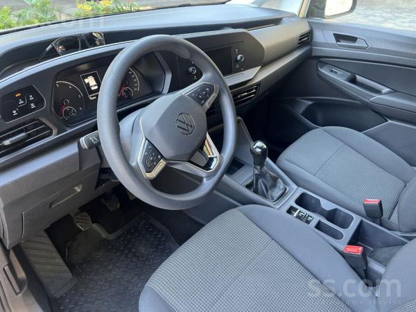 White Volkswagen Caddy 2022 in Riga, with an engine capacity of 2.00 L and mileage of 198 thousand km for 10700 €, photo 6 on AUTOMOTO.COM.LV