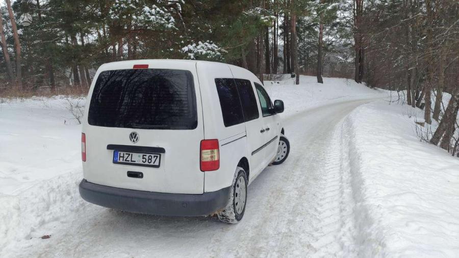 Balts Volkswagen Caddy 2005 Viļņa, ar dzinēja tilpumu 2.00 L un nobraukumu 423 tūkst. km par 1250 €, foto 5 vietnē AUTOMOTO.COM.LV