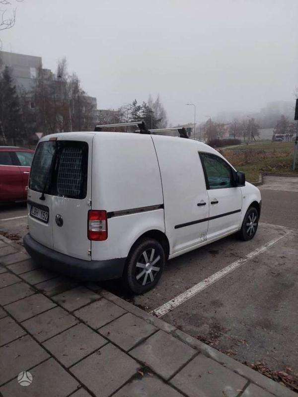 White Volkswagen Caddy 2008 in Vilnius, with an engine capacity of 2.00 L and mileage of 237 thousand km for 1350 €, photo 5 on AUTOMOTO.COM.LV