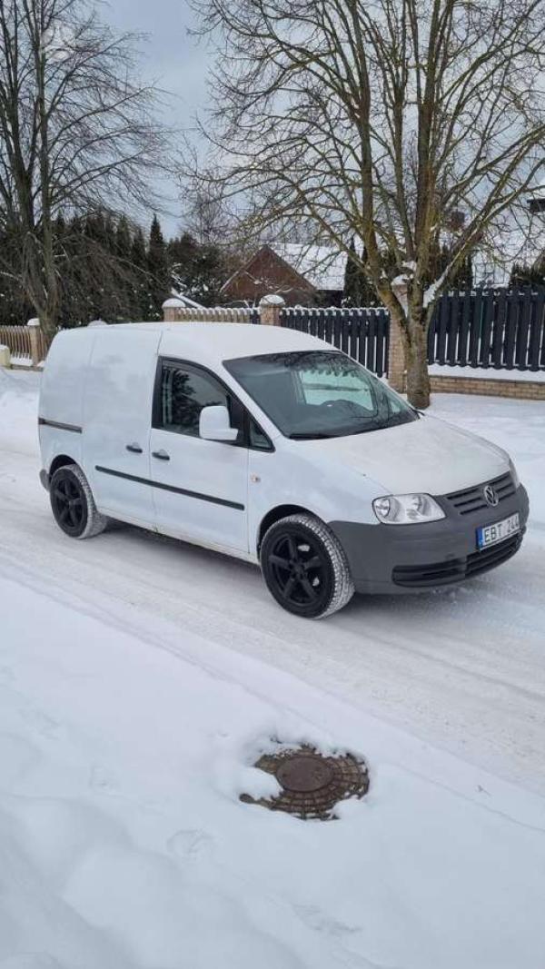 White Volkswagen Caddy 2008 in Klaipeda, with an engine capacity of 1.97 L and mileage of 294 thousand km for 1800 €, photo 4 on AUTOMOTO.COM.LV
